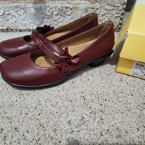 Softspots | Shoes | Nib Softspots Mary Jane | Poshmark